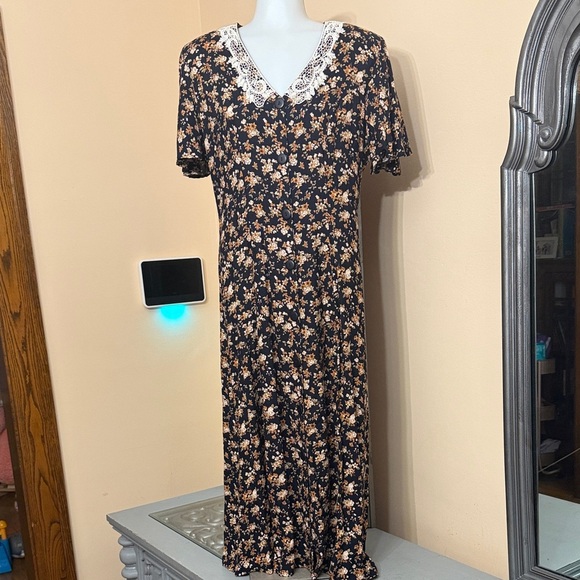 Jamie Brooke | Dresses | Vintage Jamie Brooke Rayon Floral Lacetrimmed ...